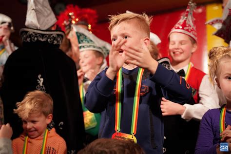 Jeugdprins Siem En Jeugdprinses Fay Jubileumprinsepaar Van De Jong