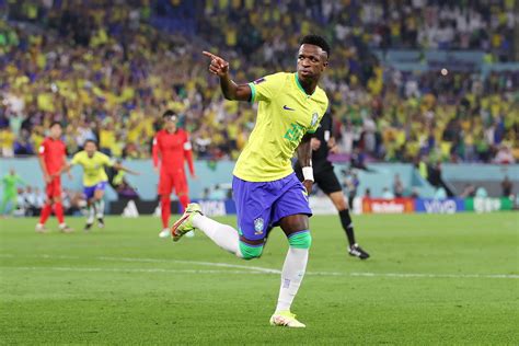 Vinicius Jr Real Madrid Star Wears Plain Black Boots After Nike Row