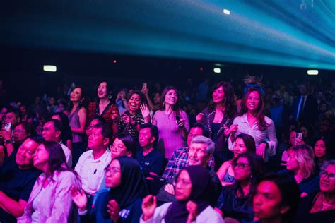 Saturday Night Bee Gees Set Zepp Kuala Lumpur Alight In Dazzling Asian