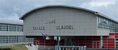 Evasion Palaiseau Après Le Blocus Du Lycée Camille Claudel La