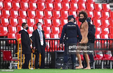 Sports Streaker Photos And Premium High Res Pictures Getty Images