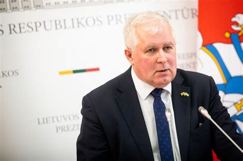 A Anušauskas V Putinui Turėtų Aktyvuoti Bunkerinį Apsaugos Planą