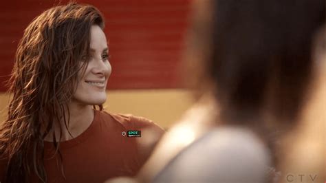 Madewell Whisper Scoop Neck Tee Worn By Dr Carina Deluca Stefania