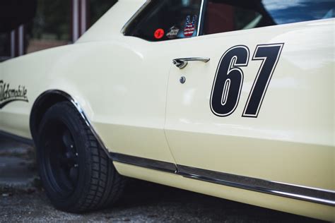 Sign Vintage Car Us Car Modern Old Street Style 67 Tire Number