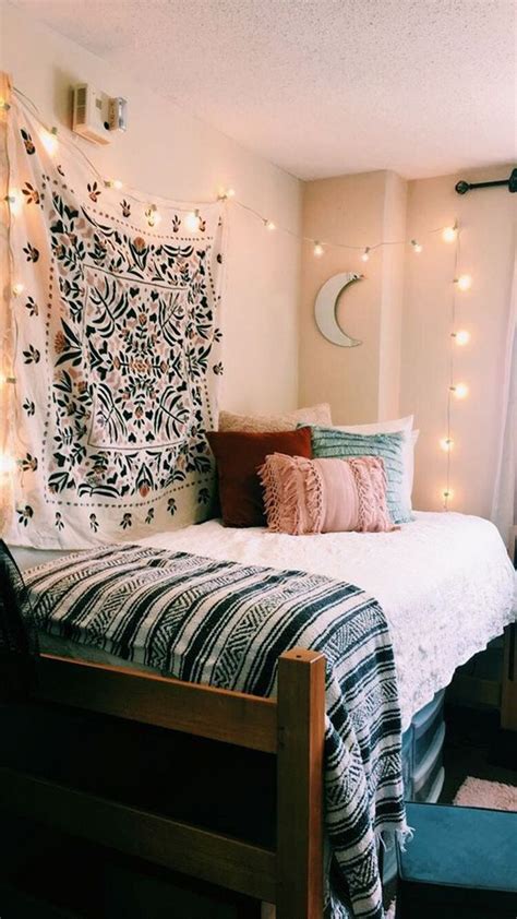 40 Best Tapestry Bedroom Ideas With Bohemian Vibes Homemydesign