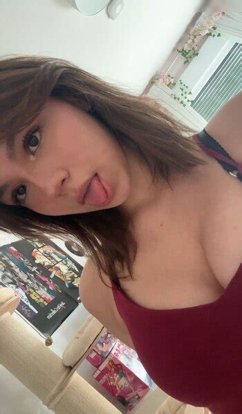 Emilyynl Nude Leaks Thefappening