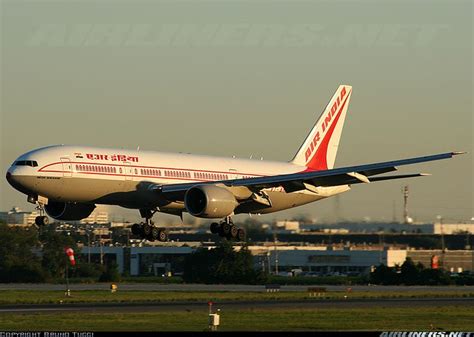 Photos Boeing 777 222er Aircraft Pictures Boeing