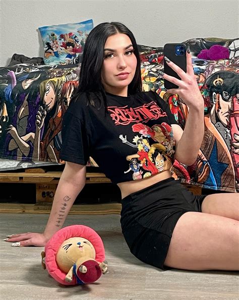 SHES A 10 BUT Is Always Tired Is 18yo Has Back Pain Guess Why Lol Is Nerdy Only