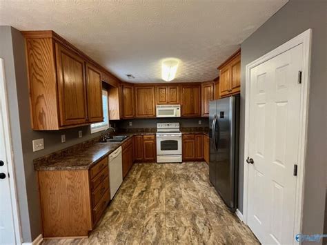 32 Jenny Wren Ct Hartselle Al 35640 House Rental In Hartselle Al