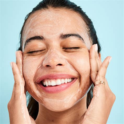 First Aid Beauty Deep Cleanser With Red Clay Hamilton Place