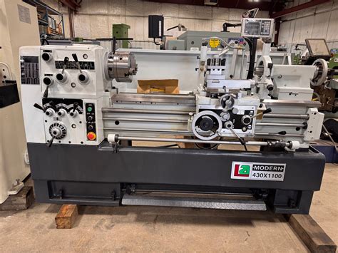 Modern La430x1100 Precision Lathe 17″ Swing × 43″ Centers Stan Canada
