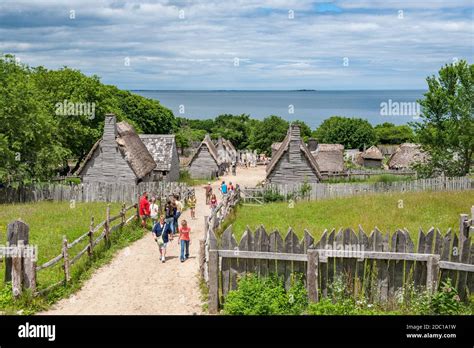 Plimoth Plantation In Plymouth This Open Air Museum Replicates The