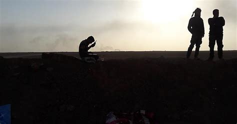 front commander coordinates support for an sdf unit that has come under