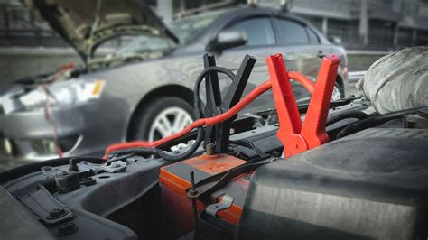 5 Ways To Keep Your Battery From Dying When Jumping Someone Elses Car
