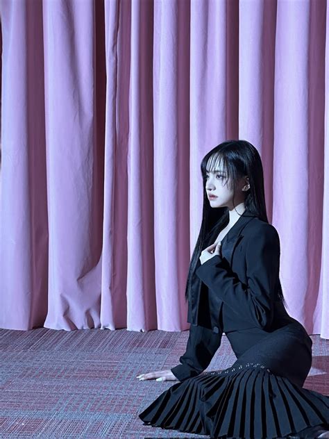 Ives Liz Receives Attention For Her Stunning Visuals Of Late Koreaboo