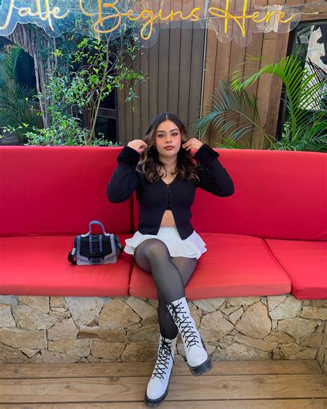 𝓓𝓮𝓷𝓲𝓼𝓼𝓮 ♓️ 👩🏽‍🎓 Instagram