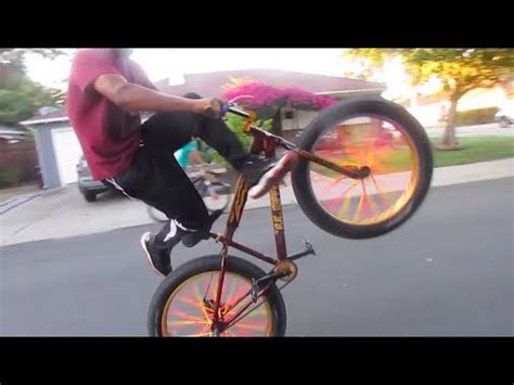 How To Wheelie An Se Bike Youtube
