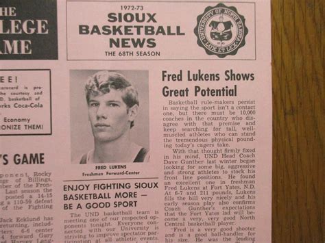 1972 North Dakota Mens Basketball Program 18 Signed Dave Gunther Fred