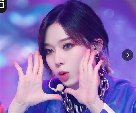 블라인드 블라블라 카리나 Vs 윈터