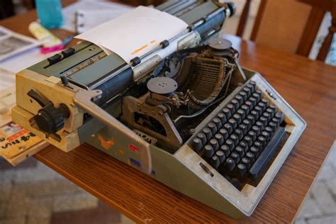 Stenotype Bilder Durchsuchen 284 Archivfotos Vektorgrafiken Und