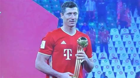 Bayern Munich 1 0 Tigres Uanl Hansi Flicks Men Lift The Fifa Club