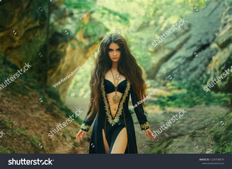 1 Hundred Pretty Black Haired Girl Naked Forest Royalty Free Images