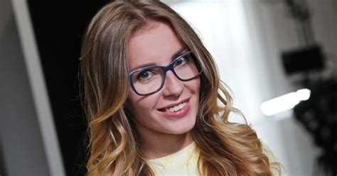 Bjorg Larson Polárna žiara Vo Svete Zvodného Vyzliekania