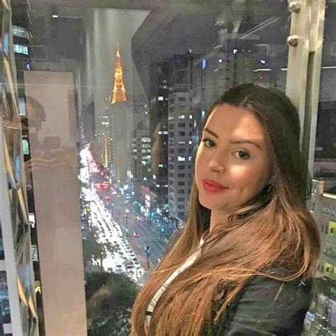 Fernanda Monteiro Youtube