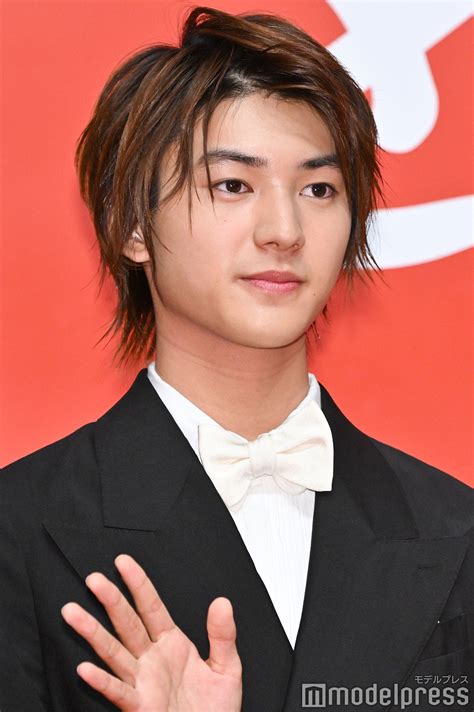 画像315 荒木飛羽、弟とのディズニー満喫ショット公開「お兄ちゃんしてて尊い」「天使が2人」の声 モデルプレス