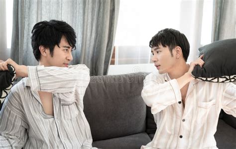 Pares Gay Que Se Pelean Imagen De Archivo Imagen De Lifestyle 134976837