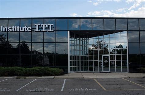 Itt Educational Services Closes Campuses The New York Times