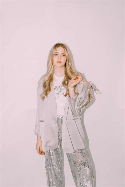 Iso Model Management Uliana