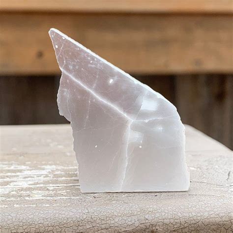 Polished Ulexite Tv Stone Natural Crystal White Crystal Ulexite