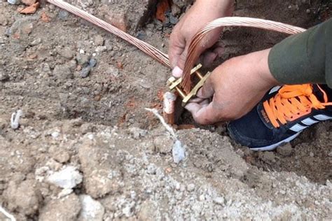 Ốc Chữ U Siết Cọc Tiếp Địa Và Cáp Điện Vật Tư Chống Sét Giá Tốt