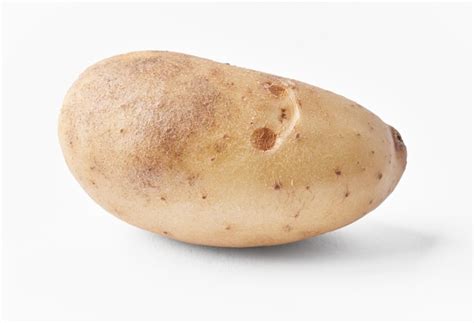 Premium Photo Single Potato Isolated On A White Background