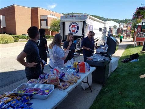 Cal Times “burgers And Ballots” Free Cookout Motivates Cal U Students
