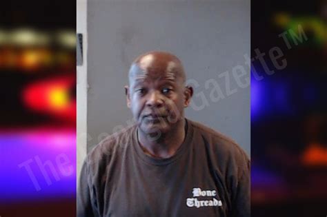 Robert Mckenzie — Dekalb County Jail Bookings