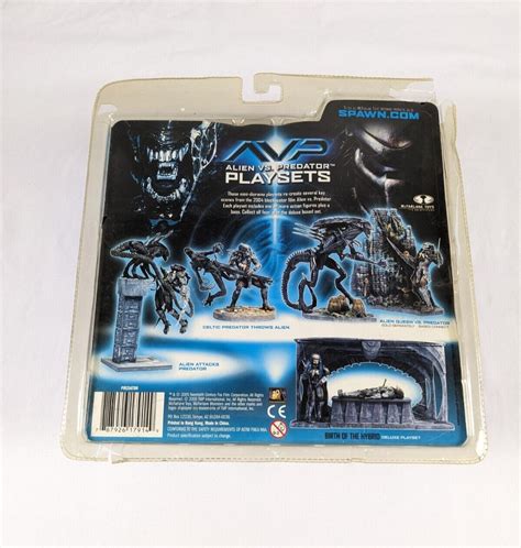Avp Action Figures Predator With Base Playset New Mcfarlane Toys 2005
