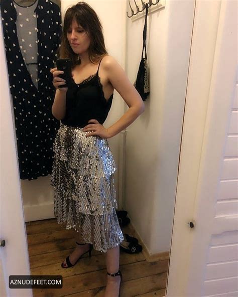 Anna Gacek Feet Aznudefeet