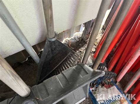 Krattor Och Spadar Tierp Klaravik Auktioner