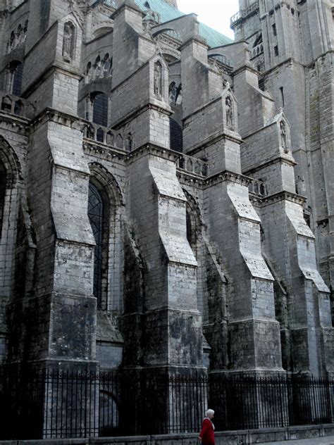 Chartres Cathedral A Masterpiece Of High Gothic Architecture Design Gotisk Arkitektur