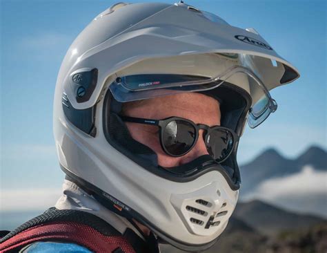 Test Arai Tour X5 Theuth
