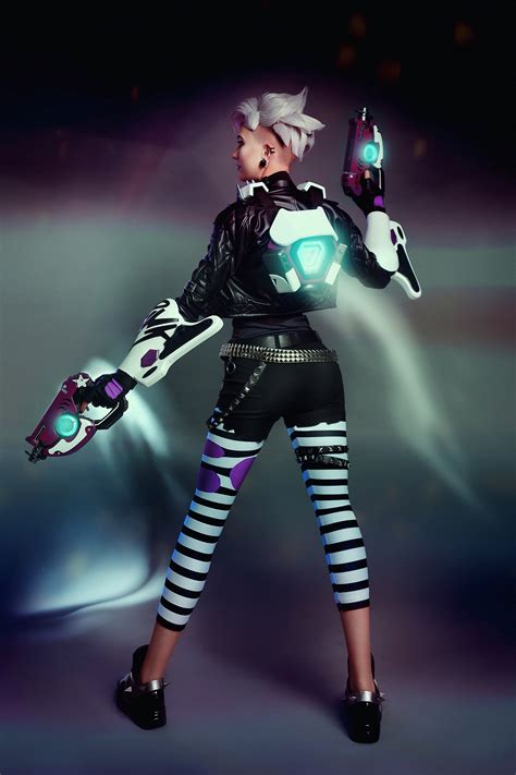 Ultraviolet Cosplay