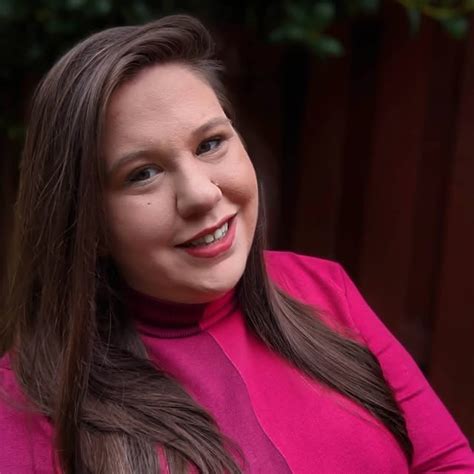 Lindsay Hundley Lindsayhundley • Threads Say More