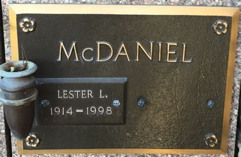 Lester Laverne Les” Mcdaniel 1914 1998 Find A Grave Memorial