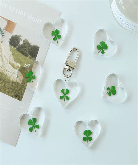 🚀당일출고🚀11할인 Four Leaf Clover Killing 네잎클로버키링 에어팟 버즈 가방 열쇠고리 핸드폰고리 우정 커플 에이블리