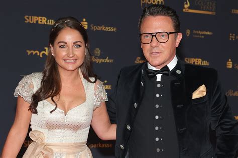 Stefan Mross Platz Da Jetzt Kommt Seine Eva Luginger Schlager De