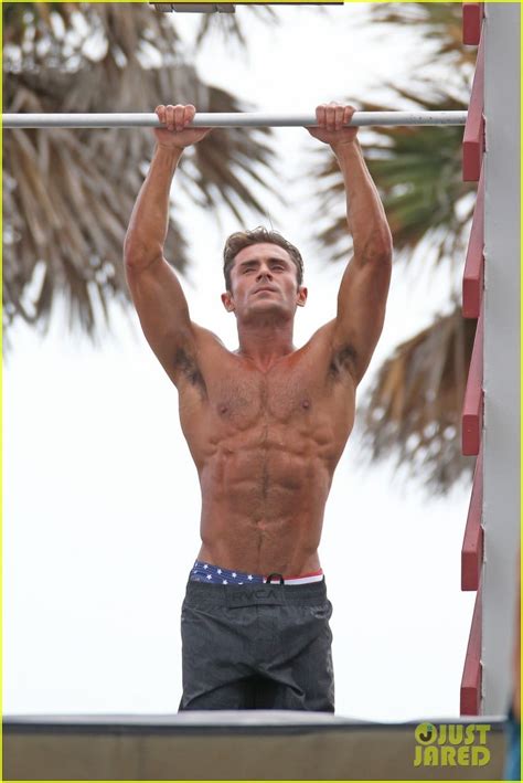 Zac Efron Puts His Chiseled Abs On Display For Baywatch Obstacle
