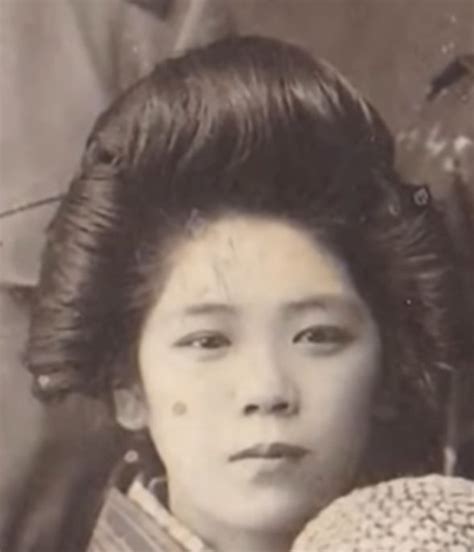 초고령 할머니의 젊은 시절 유머 움짤 이슈 에펨코리아