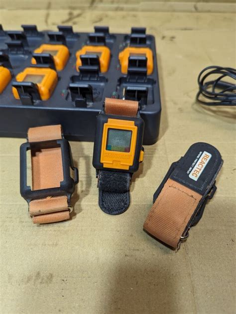 Reactec Havwear Watches Hvw 002 7 Arm Hand Vibration Monitoring Watches And Base Ebay Uk